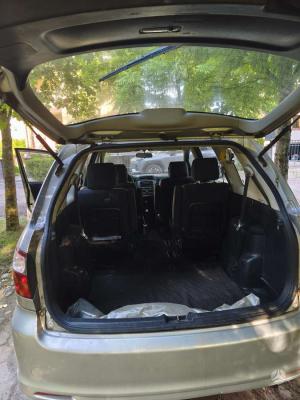 Pelēks Toyota avensis-verso 2004 Viļņa, ar dzinēja tilpumu 2.00 L un nobraukumu 363 tūkst. km par 1400 €, foto 4 vietnē AUTOMOTO.COM.LV
