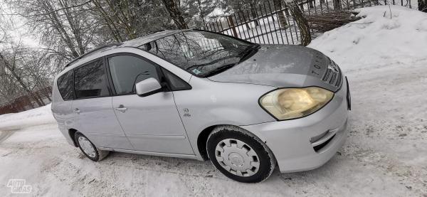 Pelēks Toyota avensis-verso 2005 Kauņa, ar dzinēja tilpumu 2.00 L un nobraukumu 504 tūkst. km par 888 €, foto 2 vietnē AUTOMOTO.COM.LV