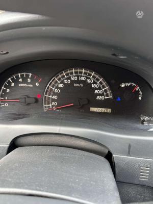 Grey Toyota avensis-verso 2005 in Vilnius, with an engine capacity of 2.00 L and mileage of 266 thousand km for 1100 €, photo 7 on AUTOMOTO.COM.LV