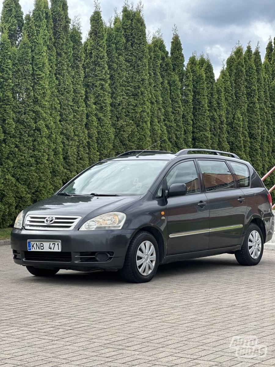 Pelēks Toyota avensis-verso 2003 Viļņa, ar dzinēja tilpumu 2.00 L un nobraukumu 402 tūkst. km par 1350 €, foto 6 vietnē AUTOMOTO.COM.LV