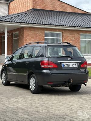 Pelēks Toyota avensis-verso 2003 Viļņa, ar dzinēja tilpumu 2.00 L un nobraukumu 402 tūkst. km par 1350 €, foto 14 vietnē AUTOMOTO.COM.LV