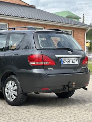 Pelēks Toyota avensis-verso 2003 Viļņa, ar dzinēja tilpumu 2.00 L un nobraukumu 402 tūkst. km par 1350 €, foto 15 vietnē AUTOMOTO.COM.LV