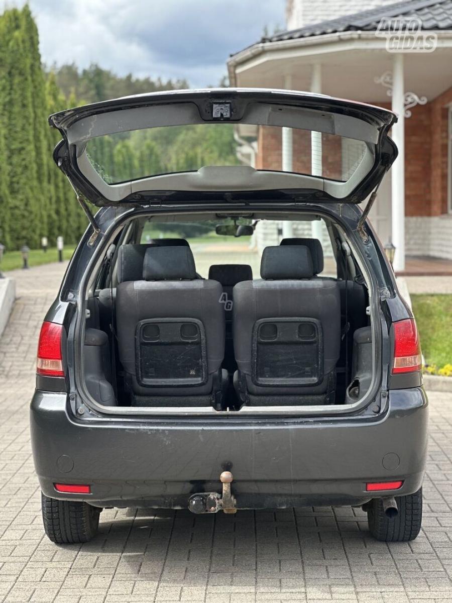 Pelēks Toyota avensis-verso 2003 Viļņa, ar dzinēja tilpumu 2.00 L un nobraukumu 402 tūkst. km par 1350 €, foto 17 vietnē AUTOMOTO.COM.LV