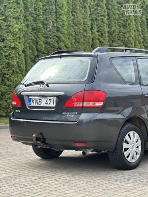 Pelēks Toyota avensis-verso 2003 Viļņa, ar dzinēja tilpumu 2.00 L un nobraukumu 402 tūkst. km par 1350 €, foto 18 vietnē AUTOMOTO.COM.LV