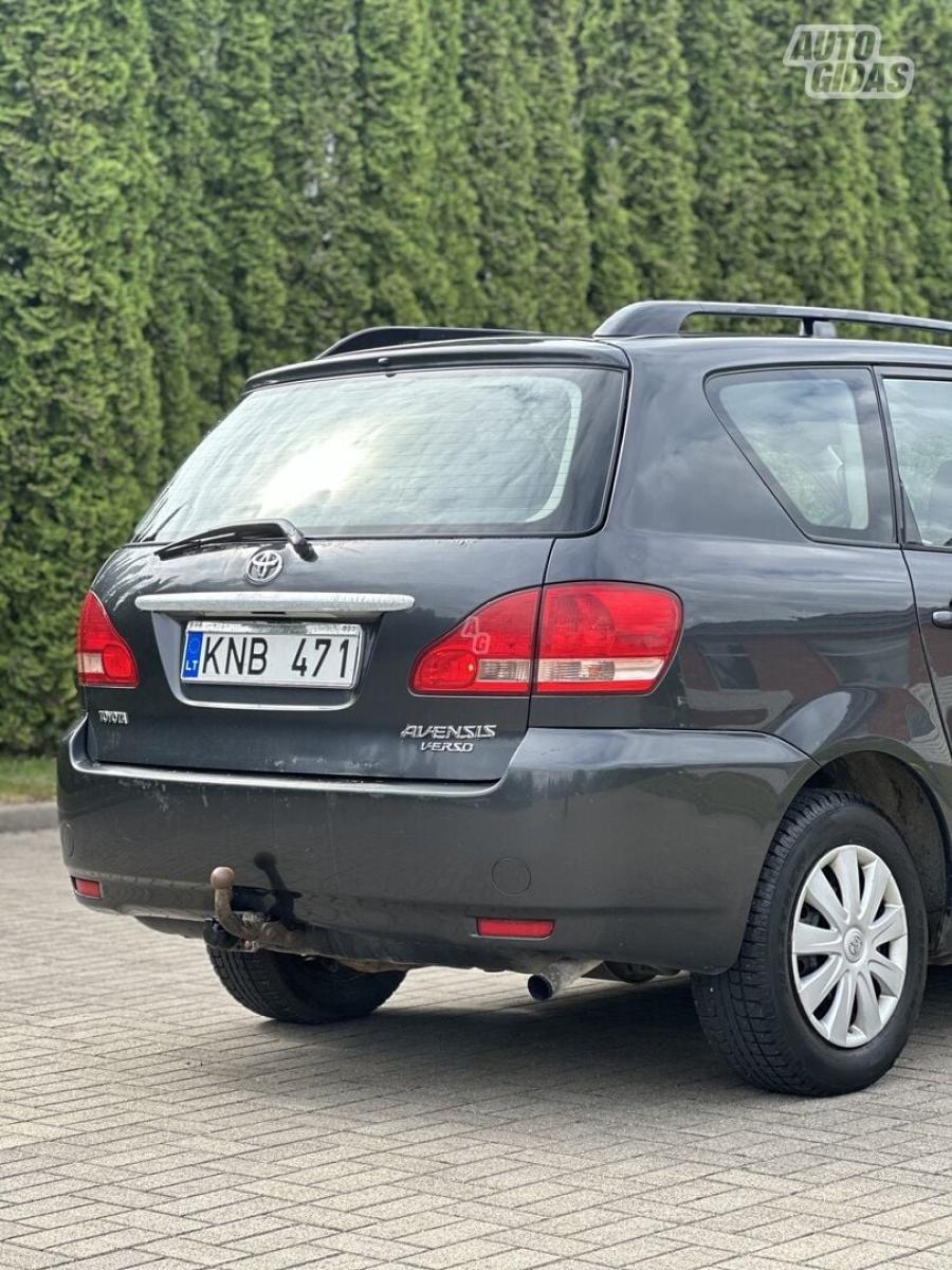 Pelēks Toyota avensis-verso 2003 Viļņa, ar dzinēja tilpumu 2.00 L un nobraukumu 402 tūkst. km par 1350 €, foto 18 vietnē AUTOMOTO.COM.LV