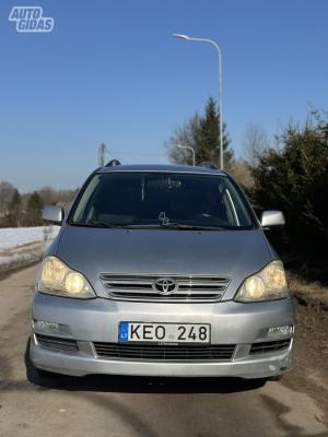 Grey Toyota avensis-verso 2004 in Vilnius, with an engine capacity of 2.00 L and mileage of 395 thousand km for 1100 €, photo 3 on AUTOMOTO.COM.LV