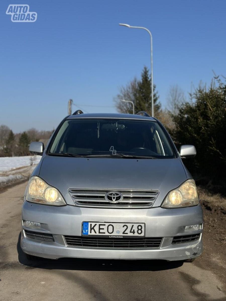 Grey Toyota avensis-verso 2004 in Vilnius, with an engine capacity of 2.00 L and mileage of 395 thousand km for 1100 €, photo 3 on AUTOMOTO.COM.LV