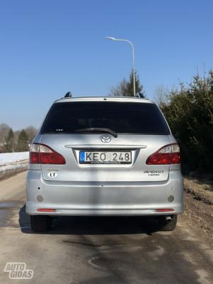 Grey Toyota avensis-verso 2004 in Vilnius, with an engine capacity of 2.00 L and mileage of 395 thousand km for 1100 €, photo 5 on AUTOMOTO.COM.LV