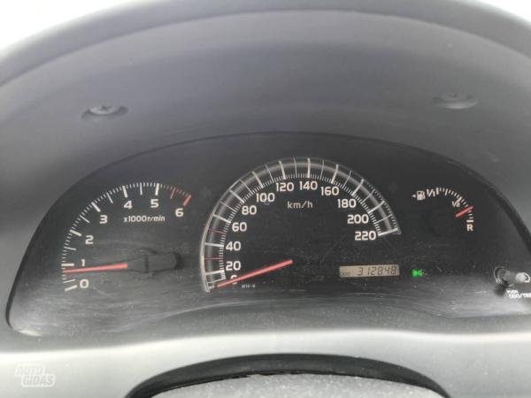 Grey Toyota avensis-verso 2005 in Vilnius, with an engine capacity of 2.00 L and mileage of 313 thousand km for 1100 €, photo 8 on AUTOMOTO.COM.LV