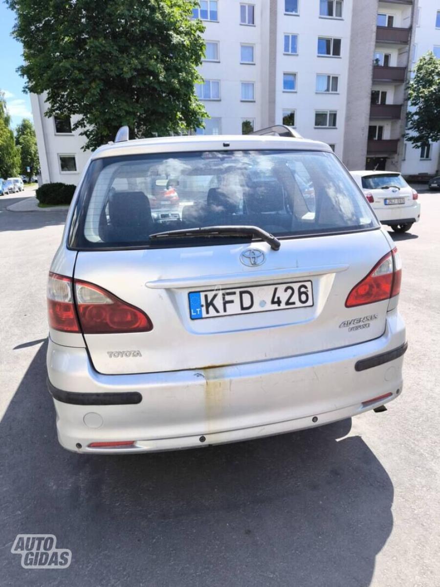 Серый Тойота Авенсис Версо 2005 в Вильнюс, объемом двигателя 2.00 л и пробегом 313 тыс. км за 1100 €, фото 14 на AUTOMOTO.COM.LV