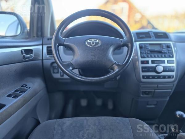 Toyota avensis-verso 2002 Daugavpils, ar dzinēja tilpumu 2.00 L un nobraukumu 0 tūkst. km par 1750 €, foto 8 vietnē AUTOMOTO.COM.LV