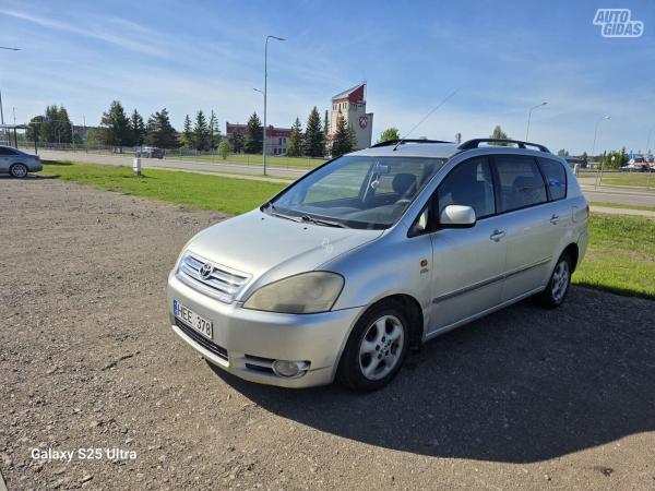 Тойота Авенсис Версо 2002 в Мажейкяй, объемом двигателя 2.00 л и пробегом 292 тыс. км за 850 €, фото 2 на AUTOMOTO.COM.LV