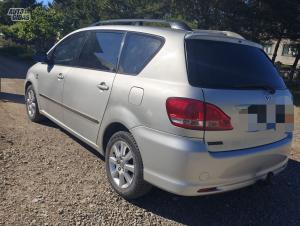 Toyota avensis-verso 2002 Šauļi, ar dzinēja tilpumu 2.00 L un nobraukumu 300 tūkst. km par 1600 €, foto 3 vietnē AUTOMOTO.COM.LV