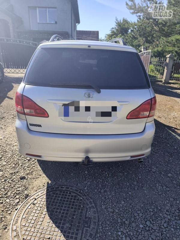 Toyota avensis-verso 2002 in Siauliai, with an engine capacity of 2.00 L and mileage of 300 thousand km for 1600 €, photo 5 on AUTOMOTO.COM.LV