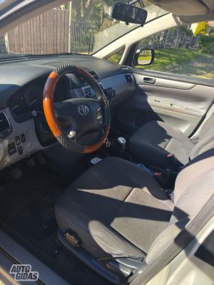 Toyota avensis-verso 2002 Šauļi, ar dzinēja tilpumu 2.00 L un nobraukumu 300 tūkst. km par 1600 €, foto 7 vietnē AUTOMOTO.COM.LV