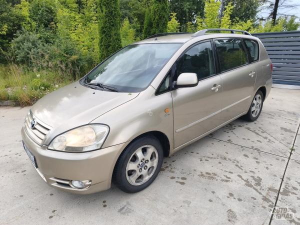 Toyota avensis-verso 2002 in Kaunas, with an engine capacity of 2.00 L and mileage of 465 thousand km for 800 €, photo 1 on AUTOMOTO.COM.LV