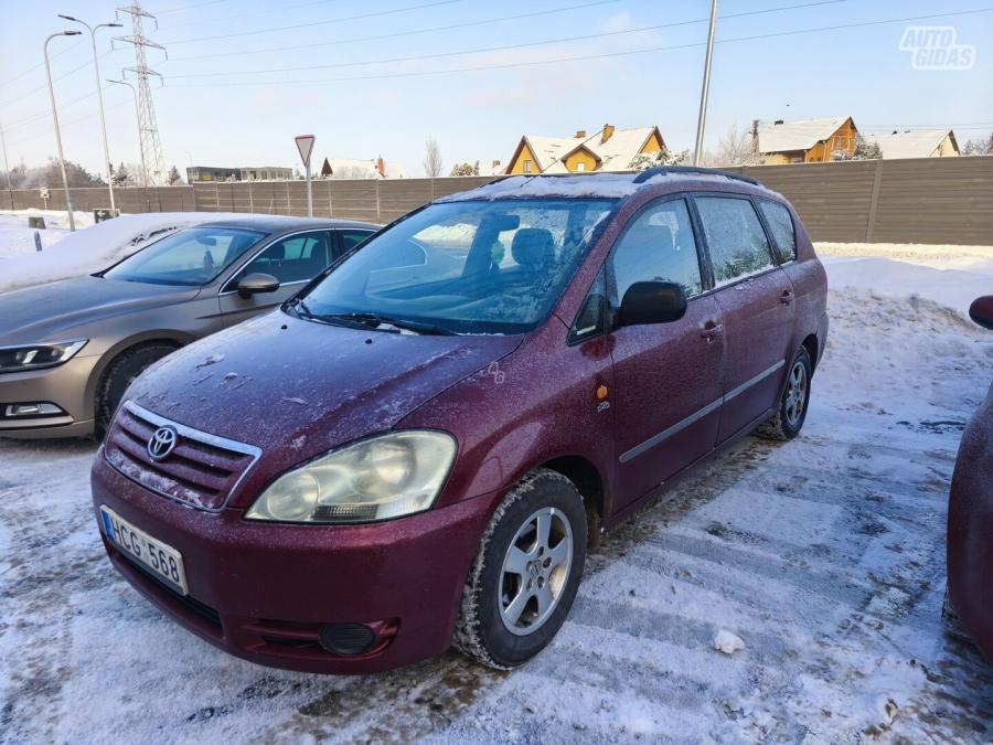 Toyota avensis-verso 2003 Kauņa, ar dzinēja tilpumu 2.00 L un nobraukumu 450 tūkst. km par 950 €, foto 1 vietnē AUTOMOTO.COM.LV