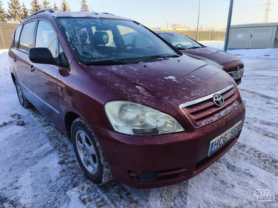 Toyota avensis-verso 2003 Kauņa, ar dzinēja tilpumu 2.00 L un nobraukumu 450 tūkst. km par 950 €, foto 3 vietnē AUTOMOTO.COM.LV