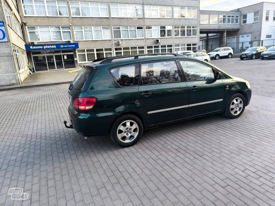 Toyota avensis-verso 2003 in Kaunas, with an engine capacity of 2.00 L and mileage of 243 thousand km for 1590 €, photo 4 on AUTOMOTO.COM.LV
