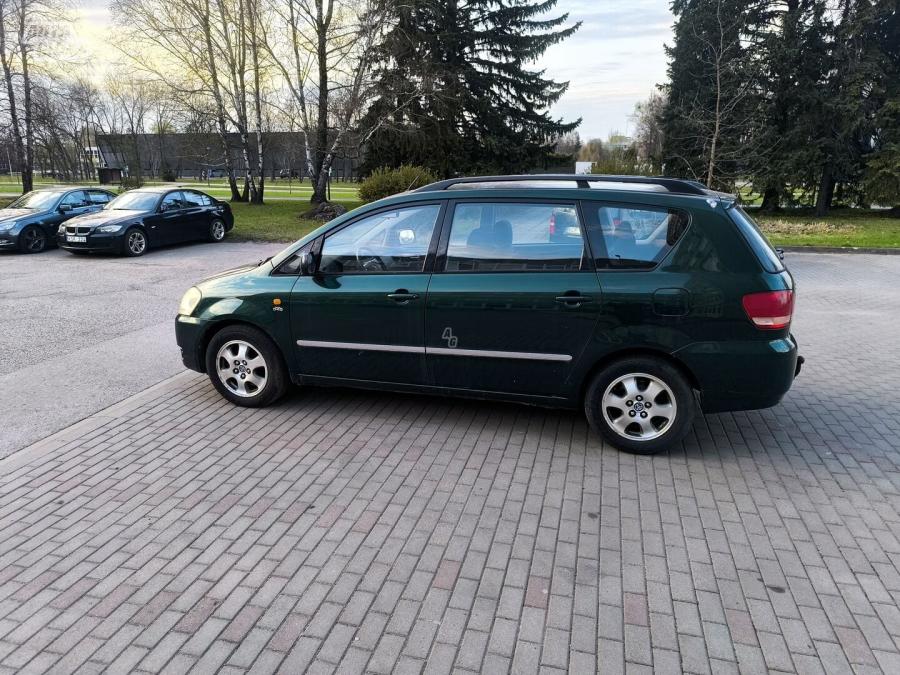 Toyota avensis-verso 2003 Kauņa, ar dzinēja tilpumu 2.00 L un nobraukumu 243 tūkst. km par 1390 €, foto 9 vietnē AUTOMOTO.COM.LV