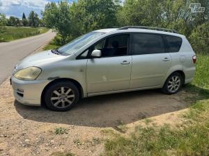 Toyota avensis-verso 2003 Viļņa, ar dzinēja tilpumu 2.00 L un nobraukumu 340 tūkst. km par 1150 €, foto 3 vietnē AUTOMOTO.COM.LV