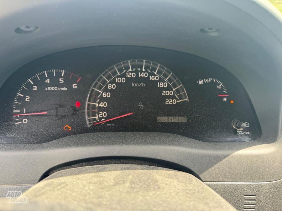 Toyota avensis-verso 2003 Viļņa, ar dzinēja tilpumu 2.00 L un nobraukumu 340 tūkst. km par 1150 €, foto 7 vietnē AUTOMOTO.COM.LV