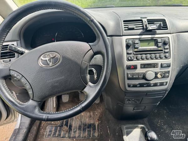 Toyota avensis-verso 2003 Viļņa, ar dzinēja tilpumu 2.00 L un nobraukumu 340 tūkst. km par 1150 €, foto 7 vietnē AUTOMOTO.COM.LV