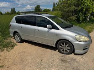 Toyota avensis-verso 2003 in Vilnius, with an engine capacity of 2.00 L and mileage of 340 thousand km for 1150 €, photo 6 on AUTOMOTO.COM.LV