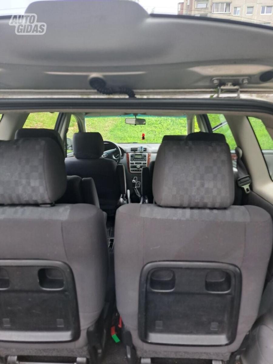 Toyota avensis-verso 2003 Kauņa, ar dzinēja tilpumu 2.00 L un nobraukumu 427 tūkst. km par 1500 €, foto 5 vietnē AUTOMOTO.COM.LV