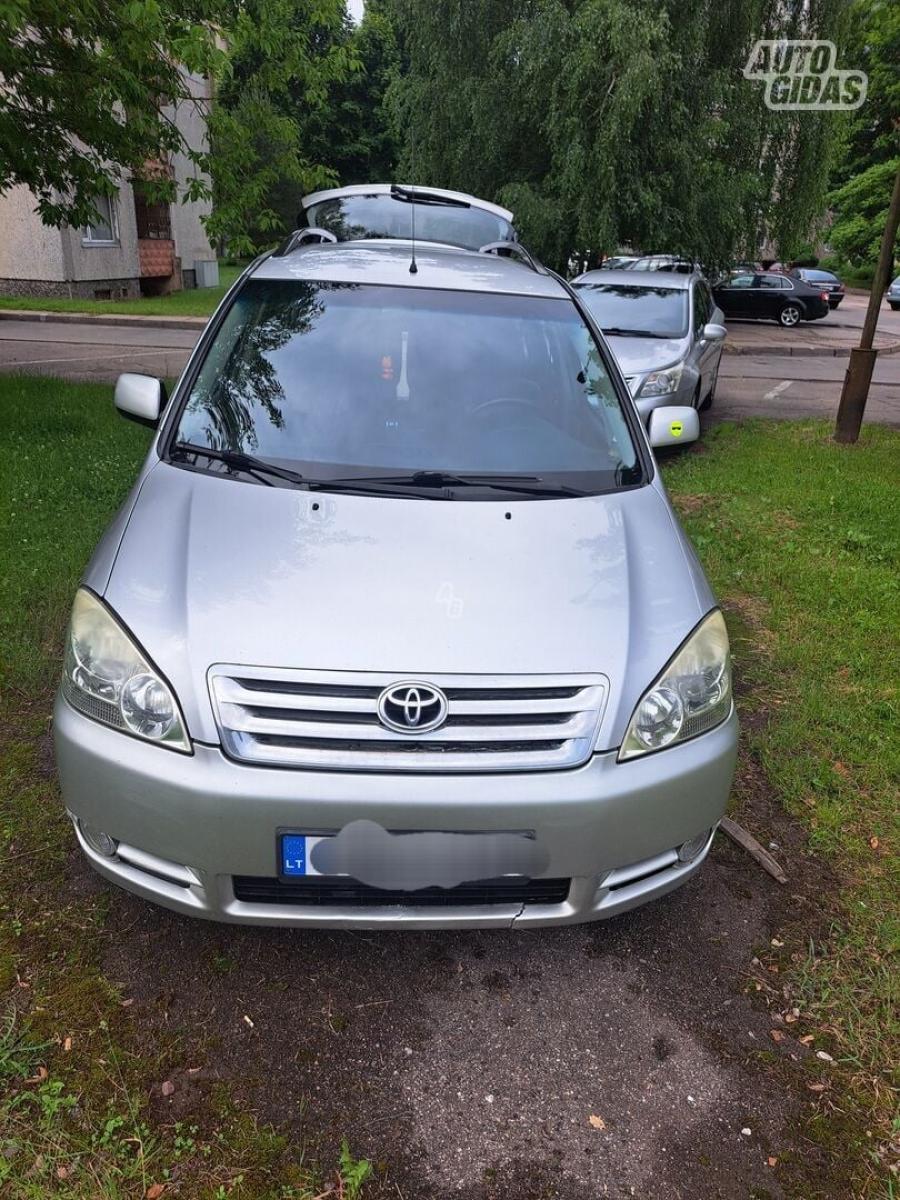 Toyota avensis-verso 2003 in Kaunas, with an engine capacity of 2.00 L and mileage of 427 thousand km for 1000 €, photo 3 on AUTOMOTO.COM.LV