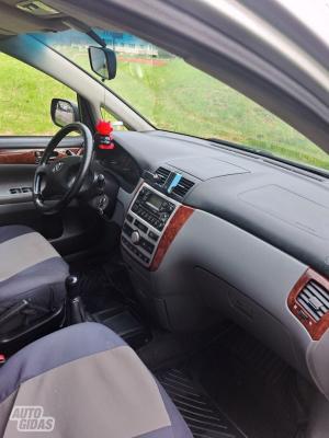 Toyota avensis-verso 2003 in Kaunas, with an engine capacity of 2.00 L and mileage of 427 thousand km for 1000 €, photo 6 on AUTOMOTO.COM.LV