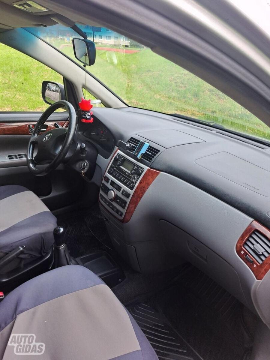 Toyota avensis-verso 2003 in Kaunas, with an engine capacity of 2.00 L and mileage of 427 thousand km for 1000 €, photo 6 on AUTOMOTO.COM.LV