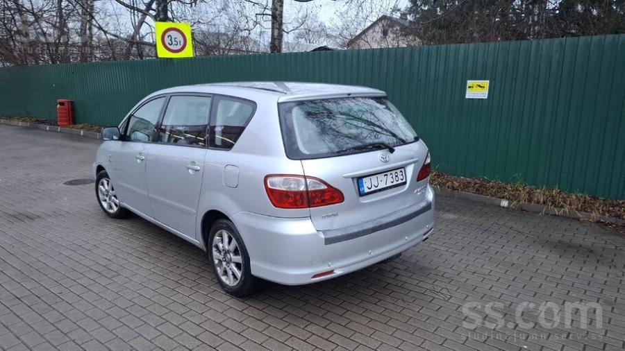 Toyota avensis-verso 2004 Rīga, ar dzinēja tilpumu 2.00 L un nobraukumu 359 tūkst. km par 1900 €, foto 2 vietnē AUTOMOTO.COM.LV