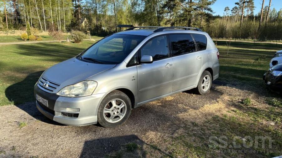 Toyota avensis-verso 2004 Talsi, ar dzinēja tilpumu 2.00 L un nobraukumu 450 tūkst. km par 1400 €, foto 1 vietnē AUTOMOTO.COM.LV
