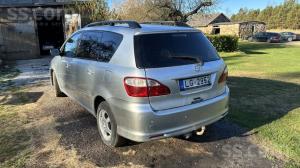 Toyota avensis-verso 2004 Talsi, ar dzinēja tilpumu 2.00 L un nobraukumu 450 tūkst. km par 1400 €, foto 4 vietnē AUTOMOTO.COM.LV