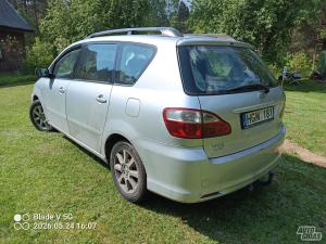 Toyota avensis-verso 2004 in Vilnius, with an engine capacity of 2.00 L and mileage of 397 thousand km for 1600 €, photo 6 on AUTOMOTO.COM.LV