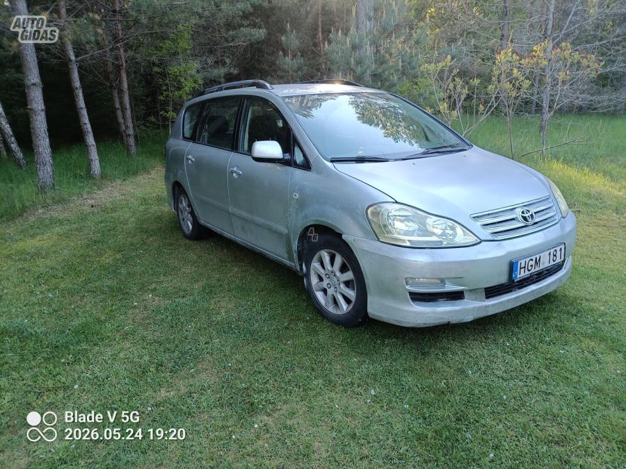 Toyota avensis-verso 2004 in Vilnius, with an engine capacity of 2.00 L and mileage of 397 thousand km for 1600 €, photo 14 on AUTOMOTO.COM.LV