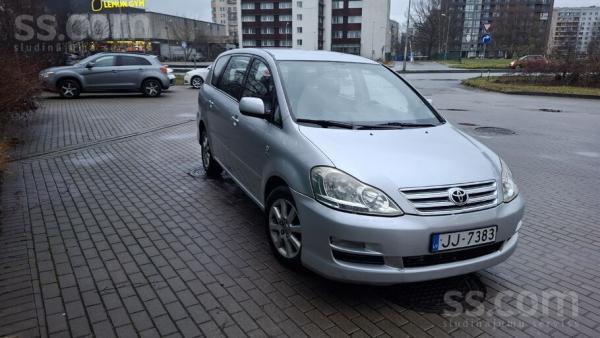 Toyota avensis-verso 2004 Rīga, ar dzinēja tilpumu 2.00 L un nobraukumu 359 tūkst. km par 2100 €, foto 1 vietnē AUTOMOTO.COM.LV