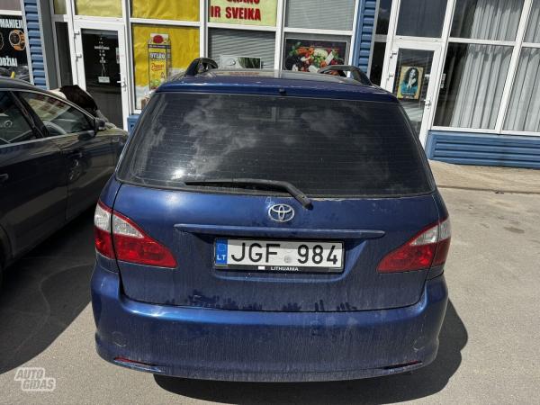 Toyota avensis-verso 2004 in Siauliai, with an engine capacity of 2.00 L and mileage of 285 thousand km for 850 €, photo 5 on AUTOMOTO.COM.LV
