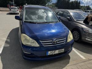 Toyota avensis-verso 2004 in Siauliai, with an engine capacity of 2.00 L and mileage of 285 thousand km for 850 €, photo 3 on AUTOMOTO.COM.LV