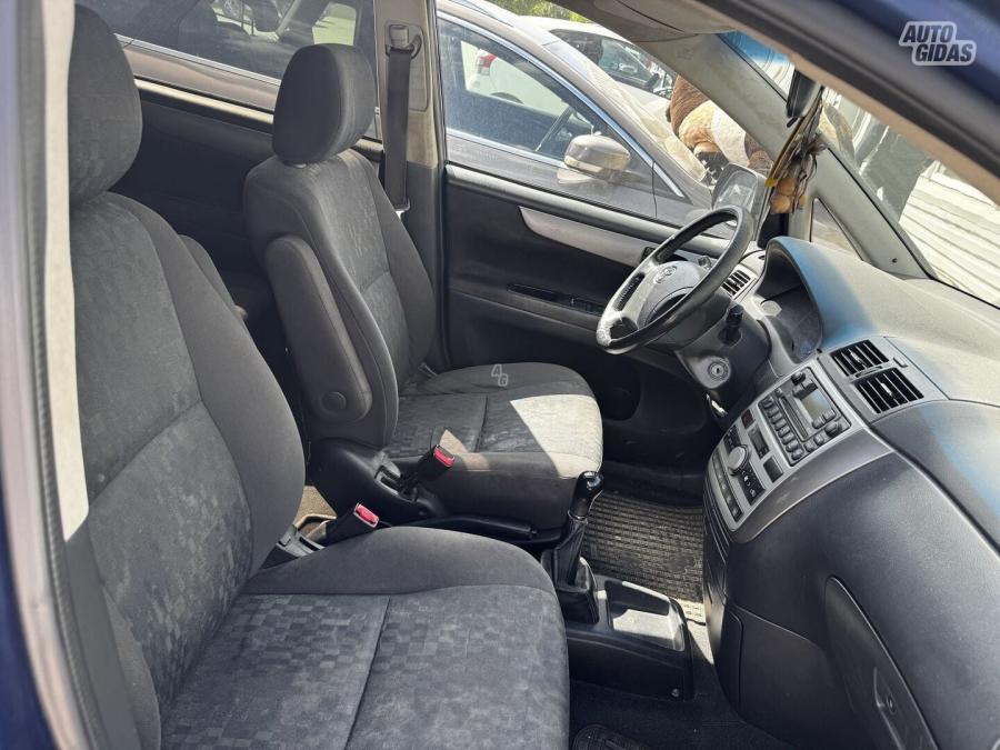 Toyota avensis-verso 2004 in Siauliai, with an engine capacity of 2.00 L and mileage of 285 thousand km for 850 €, photo 10 on AUTOMOTO.COM.LV