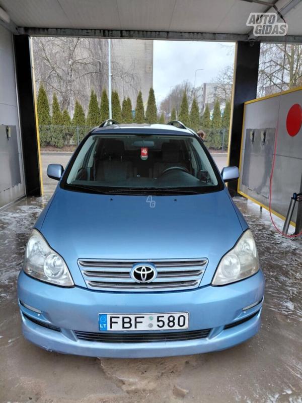 Toyota avensis-verso 2005 Raseiniai, ar dzinēja tilpumu 2.00 L un nobraukumu 235 tūkst. km par 1350 €, foto 1 vietnē AUTOMOTO.COM.LV