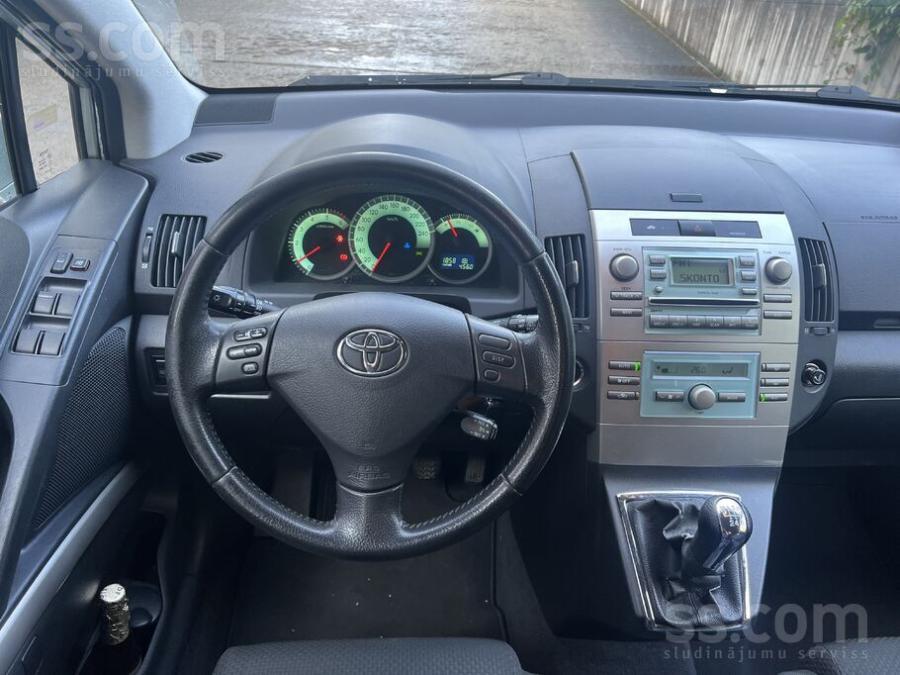 Toyota avensis-verso 2006 in Riga, with an engine capacity of 2.20 L and mileage of 411 thousand km for 2500 €, photo 6 on AUTOMOTO.COM.LV