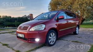 Red Toyota avensis-verso 2001 in Liepaja, with an engine capacity of 2.00 L and mileage of 426 thousand km for 1200 €, photo  on AUTOMOTO.COM.LV