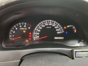 Red Toyota avensis-verso 2005 in Panevezys, with an engine capacity of 2.00 L and mileage of 388 thousand km for 1400 €, photo 7 on AUTOMOTO.COM.LV