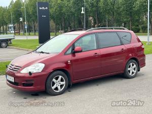Красный Тойота Авенсис Версо 2005 в Нарва, объемом двигателя 2.00 л и пробегом 407 тыс. км за 1499 €, фото 6 на AUTOMOTO.COM.LV