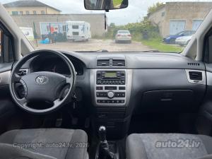 Красный Тойота Авенсис Версо 2005 в Нарва, объемом двигателя 2.00 л и пробегом 407 тыс. км за 1499 €, фото 11 на AUTOMOTO.COM.LV
