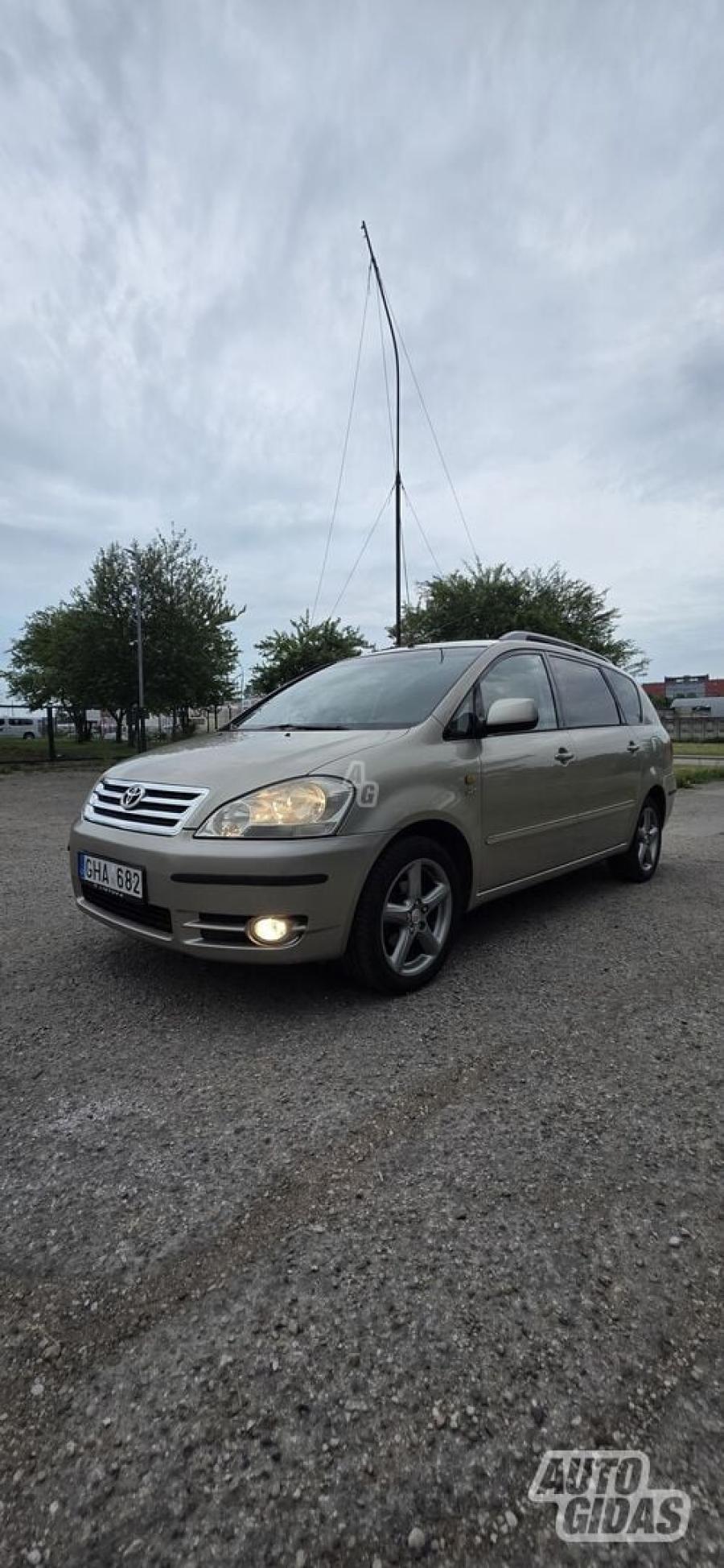 Toyota avensis-verso 2002 Klaipėda, ar dzinēja tilpumu 2.00 L un nobraukumu 275 tūkst. km par 3500 €, foto 1 vietnē AUTOMOTO.COM.LV