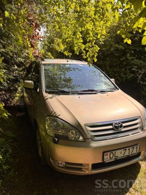 Тойота Авенсис Версо 2002 в Рига, объемом двигателя 2.00 л и пробегом 298 тыс. км за 2550 €, фото 3 на AUTOMOTO.COM.LV