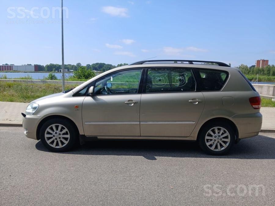 Тойота Авенсис Версо 2002 в Рига, объемом двигателя 2.00 л и пробегом 298 тыс. км за 2550 €, фото 14 на AUTOMOTO.COM.LV